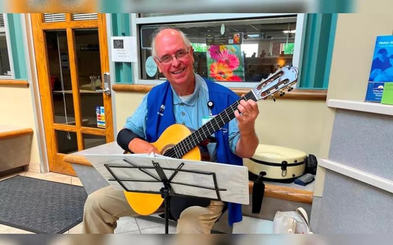 WellSpan BrightSpot: His guitar music fills lobbies and hearts ...